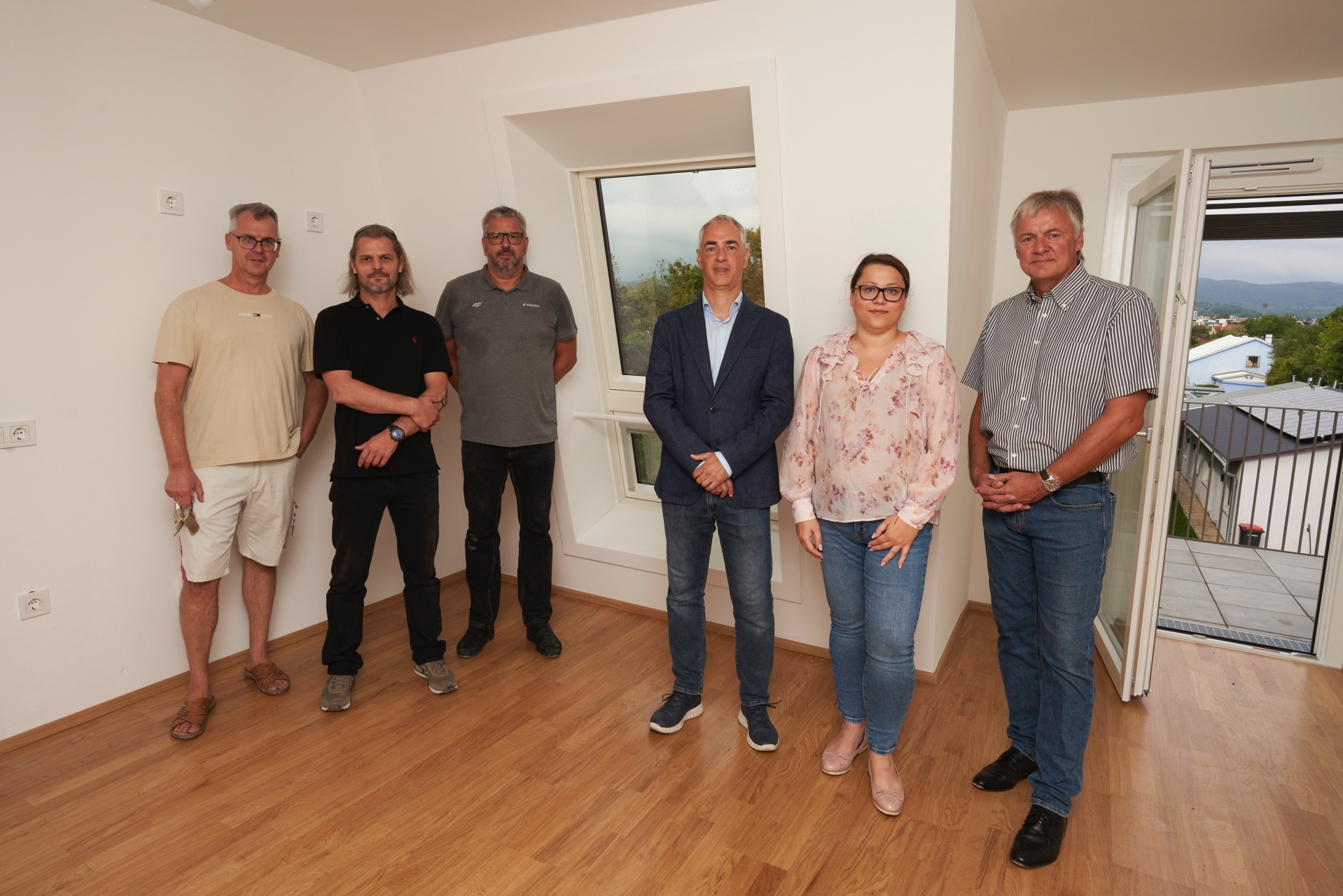 Modernes Wohnen unter schrägen Dächern